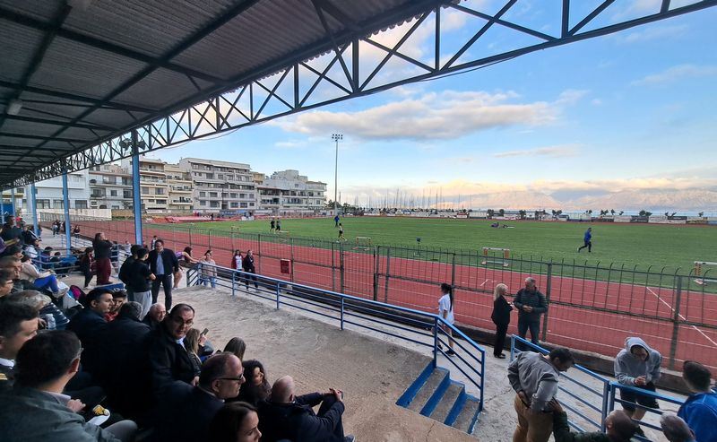 Παραδόθηκε ο νέος στίβος του Δημοτικού Σταδίου Αγίου Νικολάου – Μπορεί ...