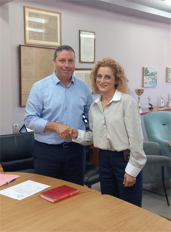 Ορκωμοσία νέας μόνιμης υπαλλήλου στον Δήμο Αγίου Νικολάου - Δήμος Αγίου ...