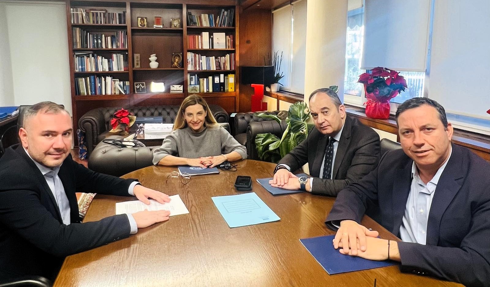 Στρατηγική συνεργασία Δήμου Αγίου Νικολάου – ΔΥΠΑ για την ανάπτυξη ...